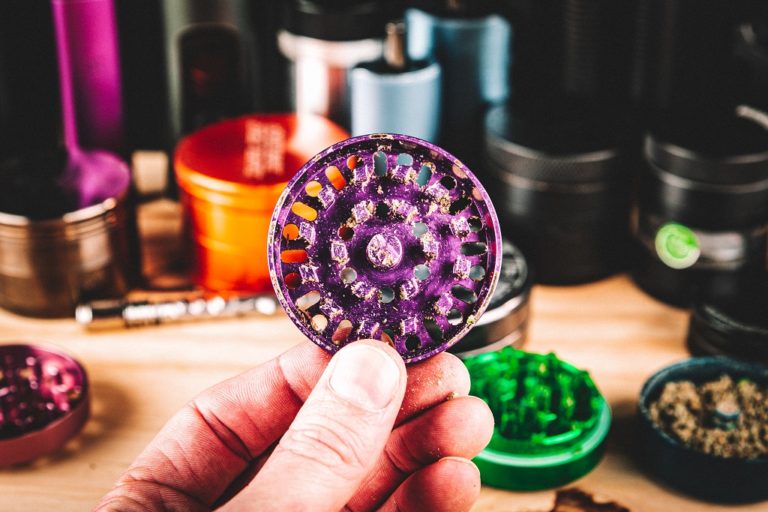 Brilliant Cut Grinder Review [The BCG] - Vaporizer Wizard